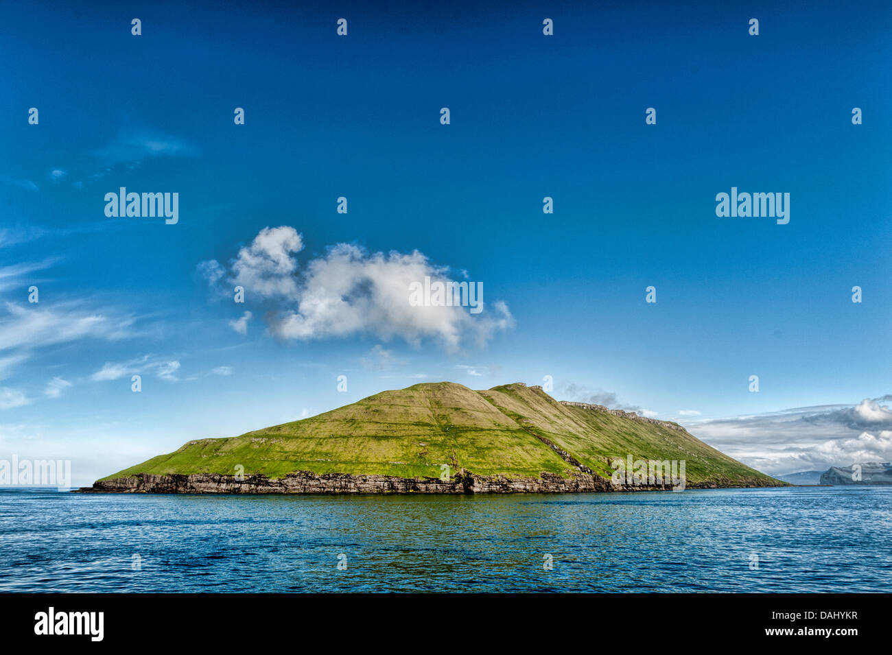 Hestur island hi-res stock photography and images - Alamy