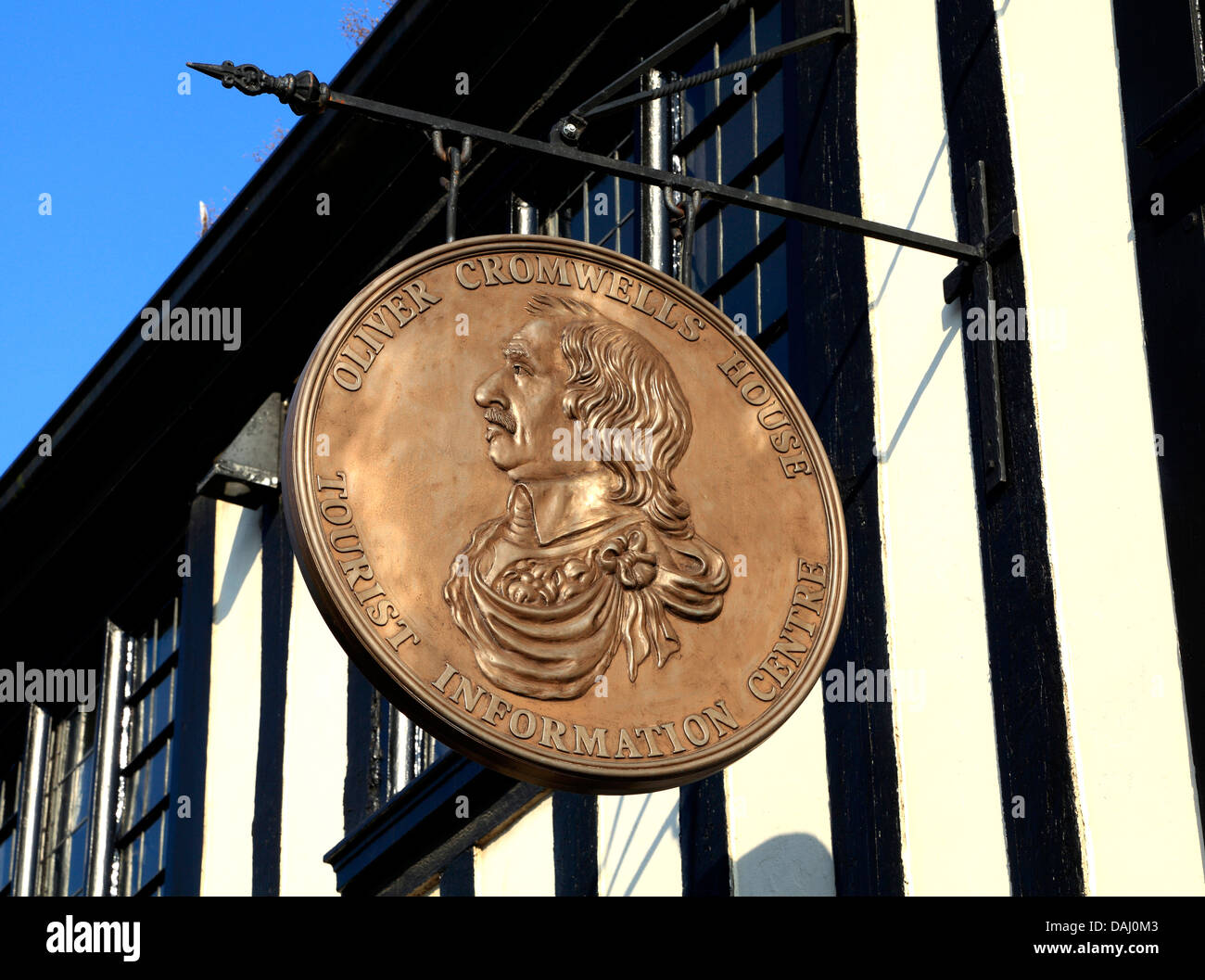 Oliver cromwell information sign hi-res stock photography and images ...