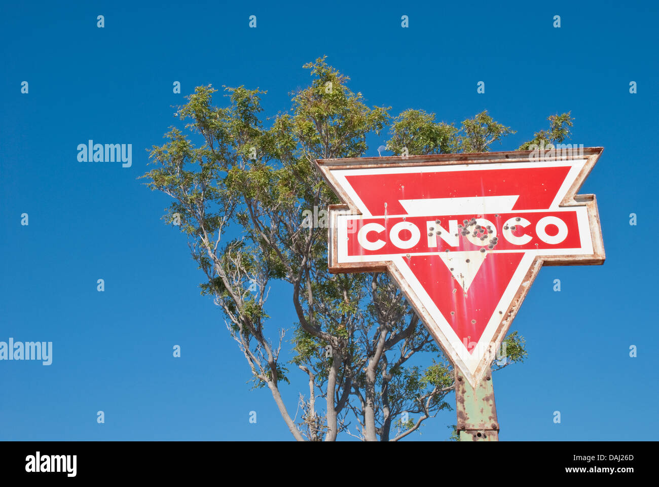 Conoco sign hi-res stock photography and images - Alamy