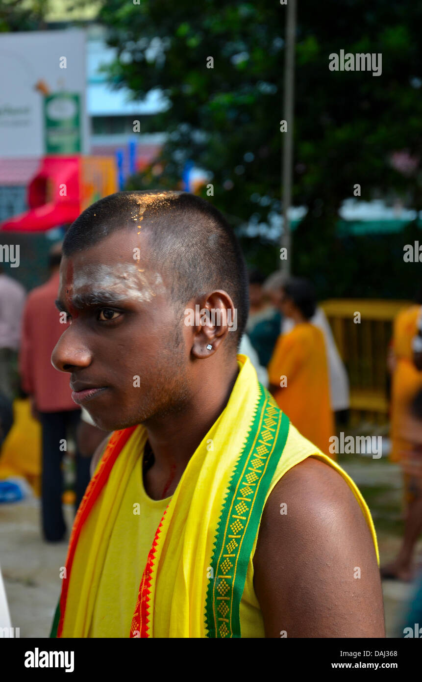 Singapore hindu man thaipusam hi-res stock photography and images - Alamy
