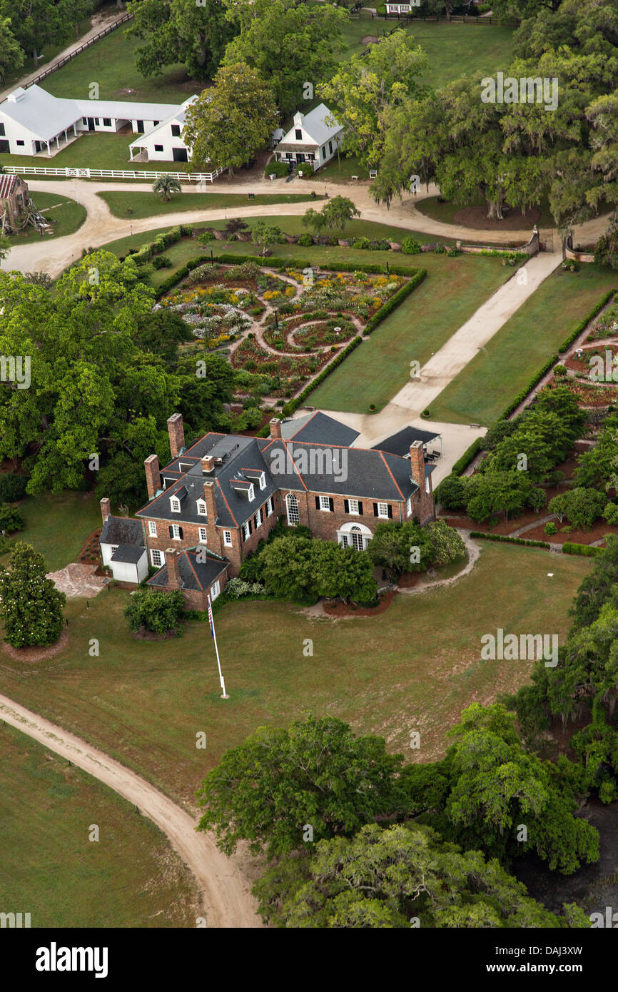 Boone Hall Plantation in Mount Pleasant, SC Stock Photo - Alamy