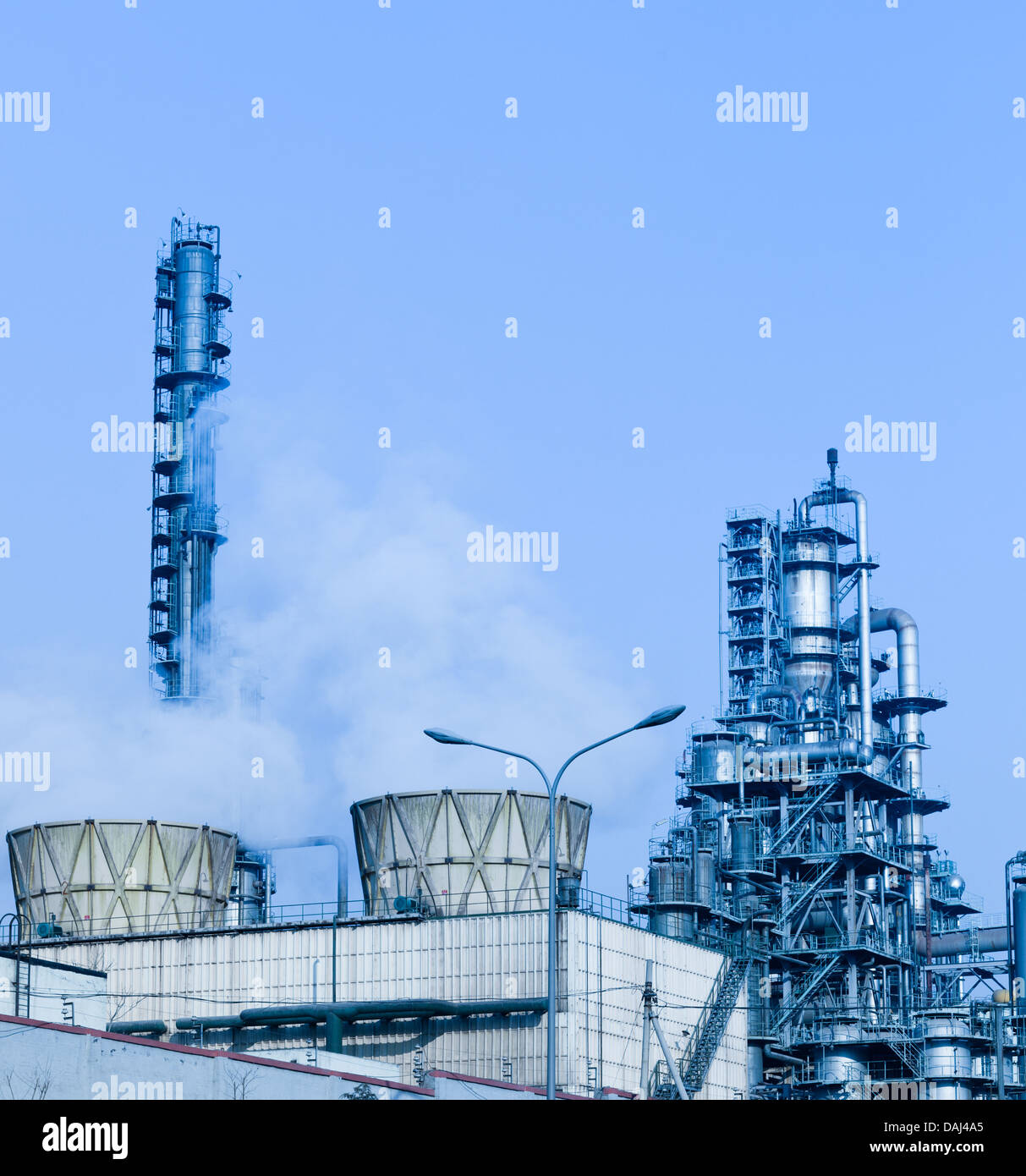 modern Industry, refinery complex Stock Photo - Alamy