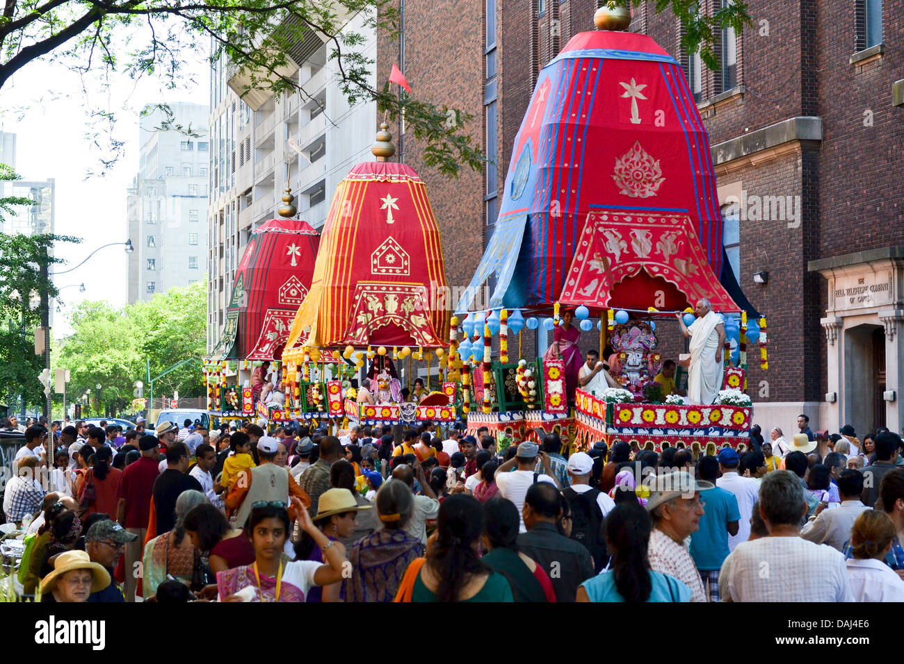Festival of chariots parade hi-res stock photography and images - Alamy