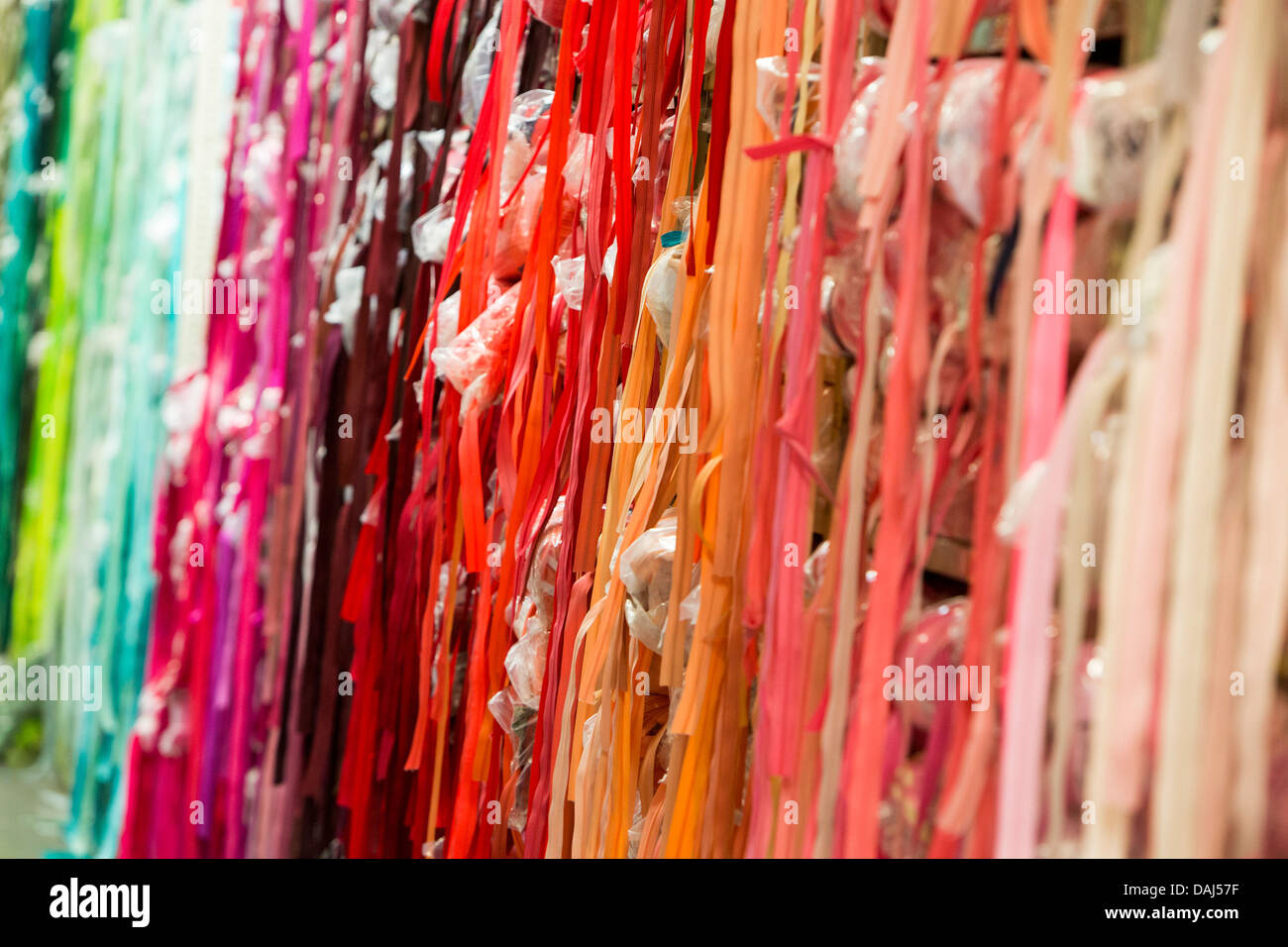 The zipper warehouse at zipper maker UCAN in downtown Los Angeles Stock ...
