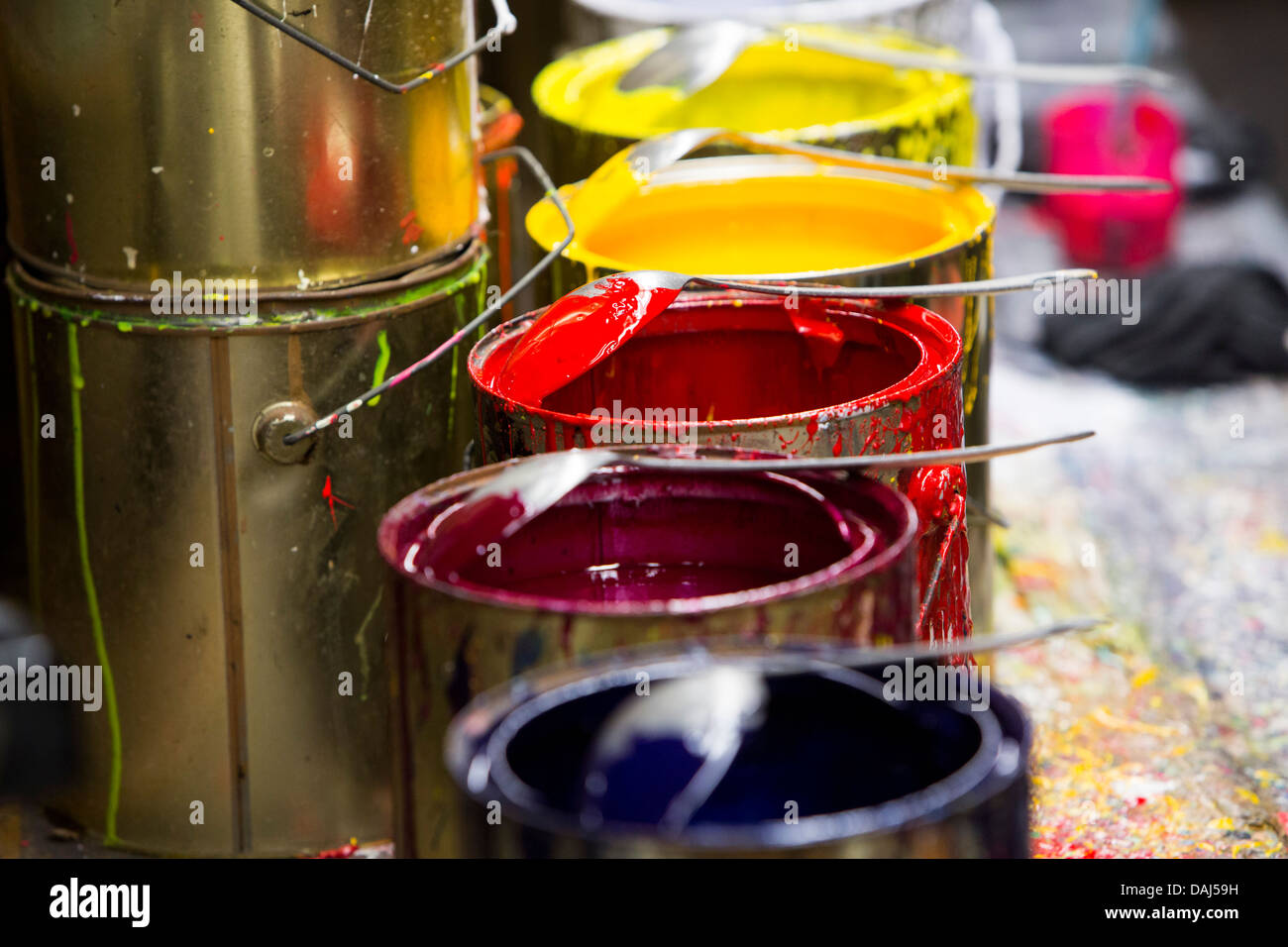 The UCAN zipper factory in downtown Los Angeles Stock Photo - Alamy