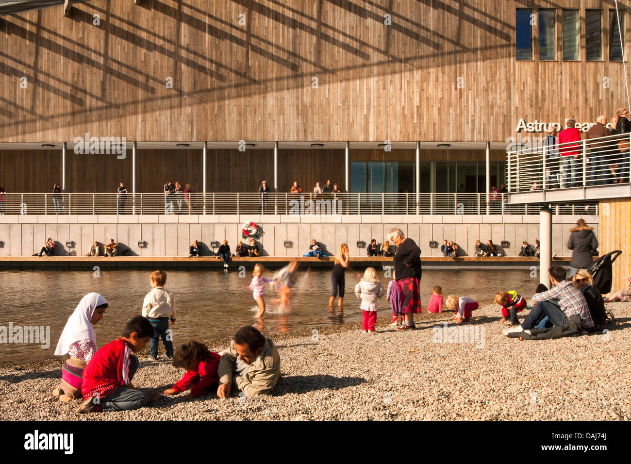 Tjuvholmen sculpture park hi-res stock photography and images - Alamy