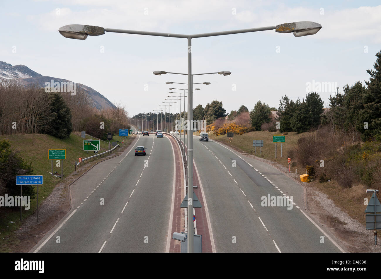 Dual carriage way hi-res stock photography and images - Alamy