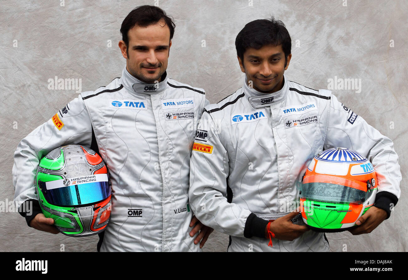Italian Formula One driver Vitantonio Liuzzi (L) and his Indian team ...