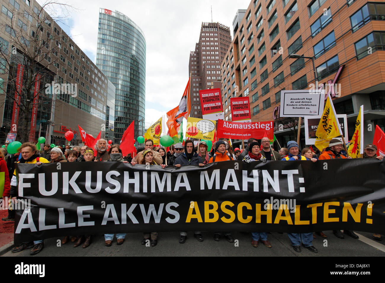 Ten thousands of anti-nuclear protesters participate in a rally in ...