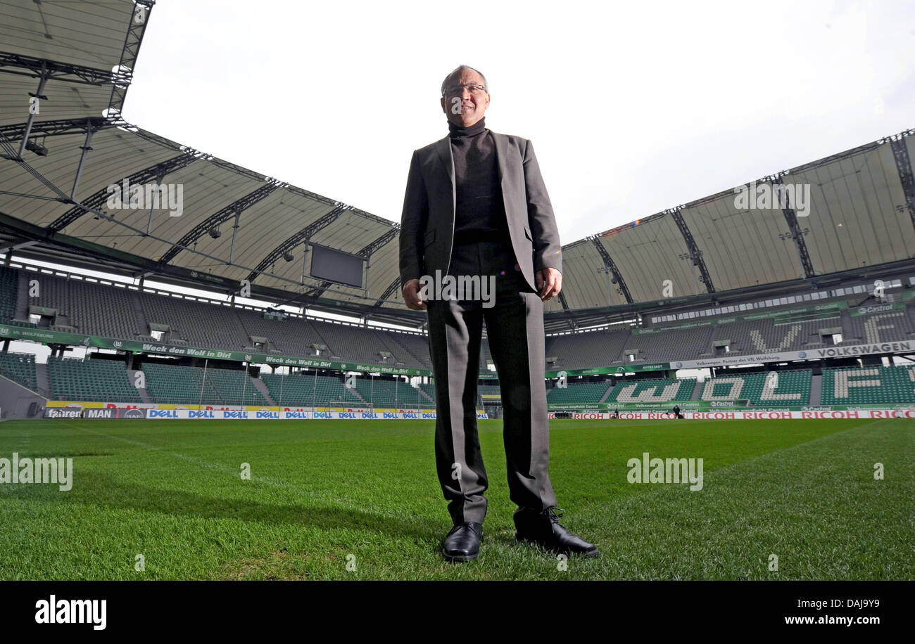 German Bundesliga club Vfl Wolfsburg's manager Felix Magath gestures ...