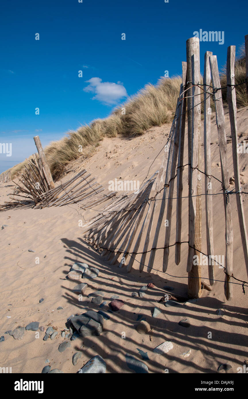 Protection fencing hi-res stock photography and images - Alamy