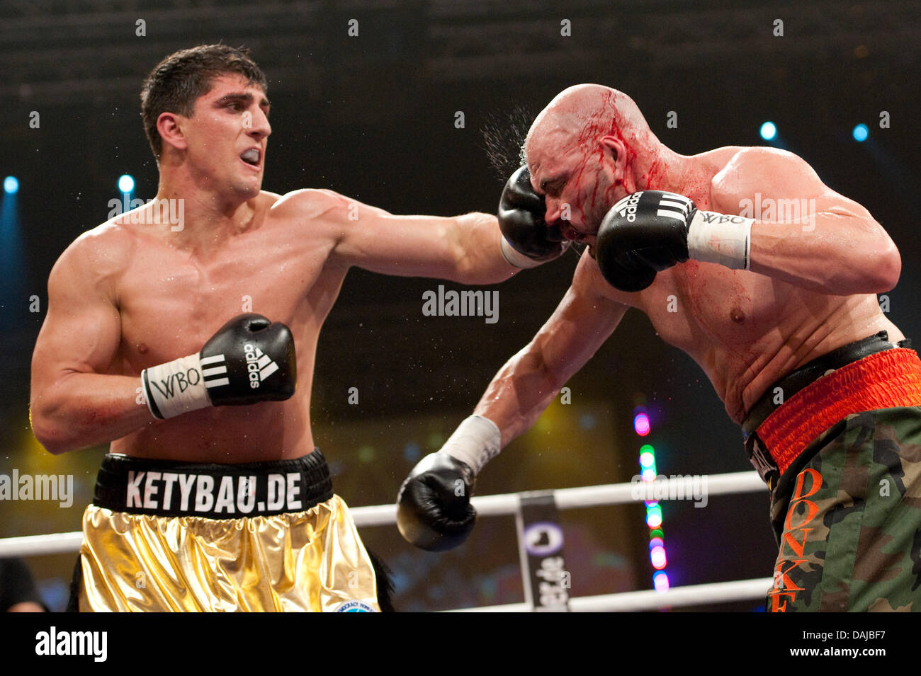 Adam Richards Image - Boxing Image - FightsRec.com