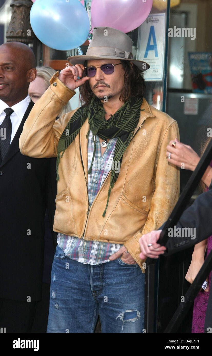 Actor Johnny Depp attends the ceremony honoring Spanish actress ...