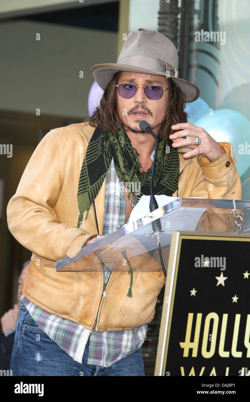 Actor Johnny Depp attends the ceremony honoring Spanish actress ...