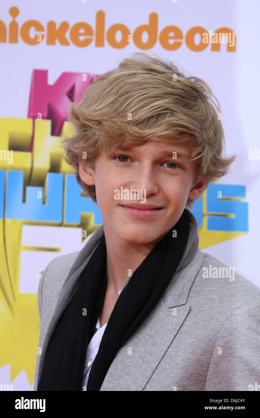 Australian pop singer Cody Simpson attends the Nickelodeon Kids' Choice ...