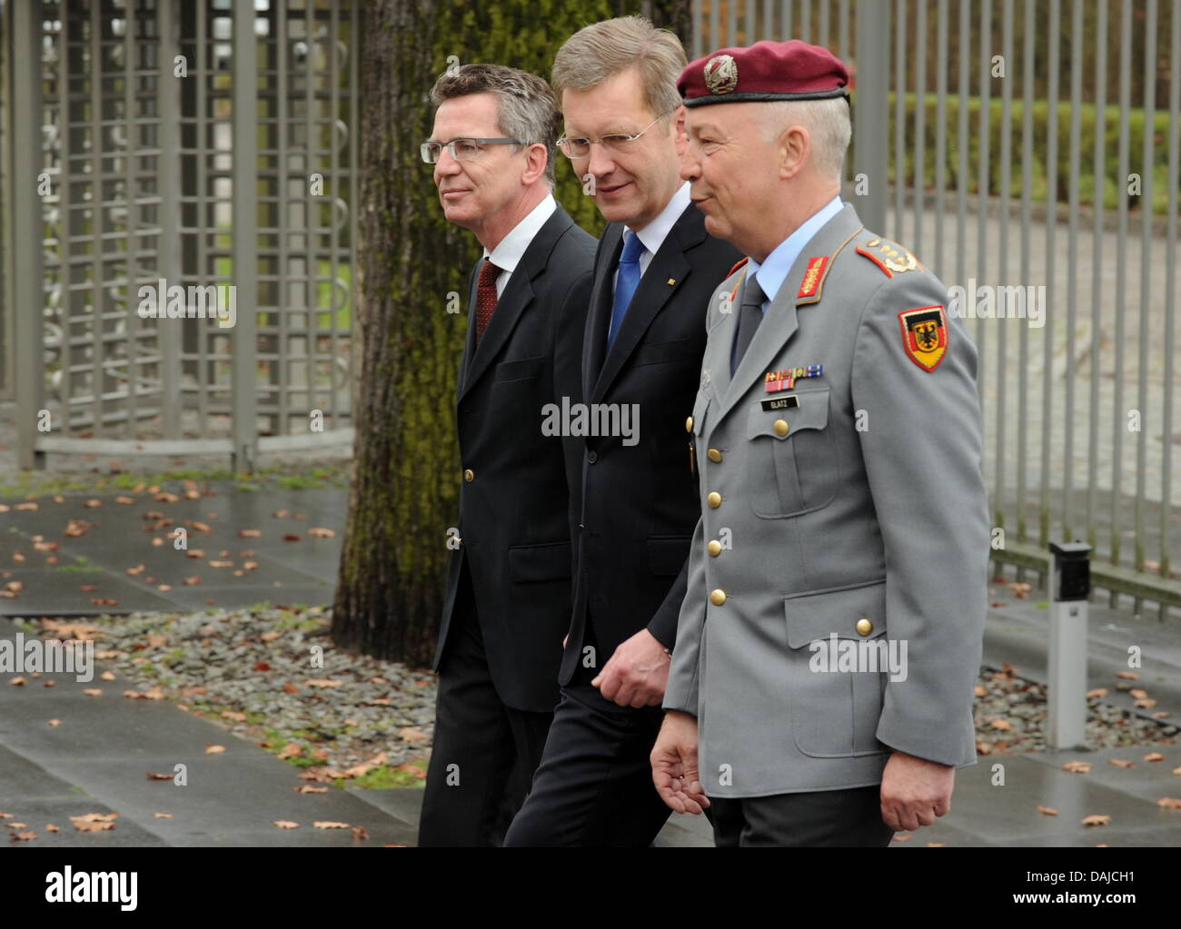 Commander joint forces command hi-res stock photography and images - Alamy