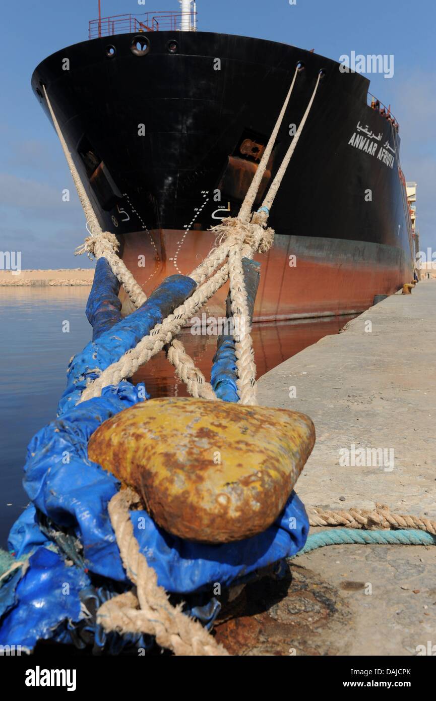 The oil tanker 'Anwaar Afriqya' in Benghazi harbour, 5 April 2011. For ...