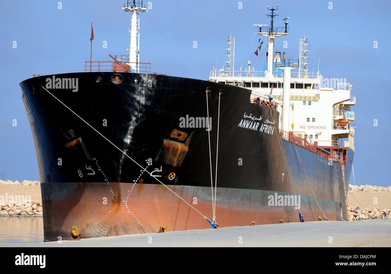 The oil tanker 'Anwaar Afriqya' in Benghazi harbour, 5 April 2011. For ...