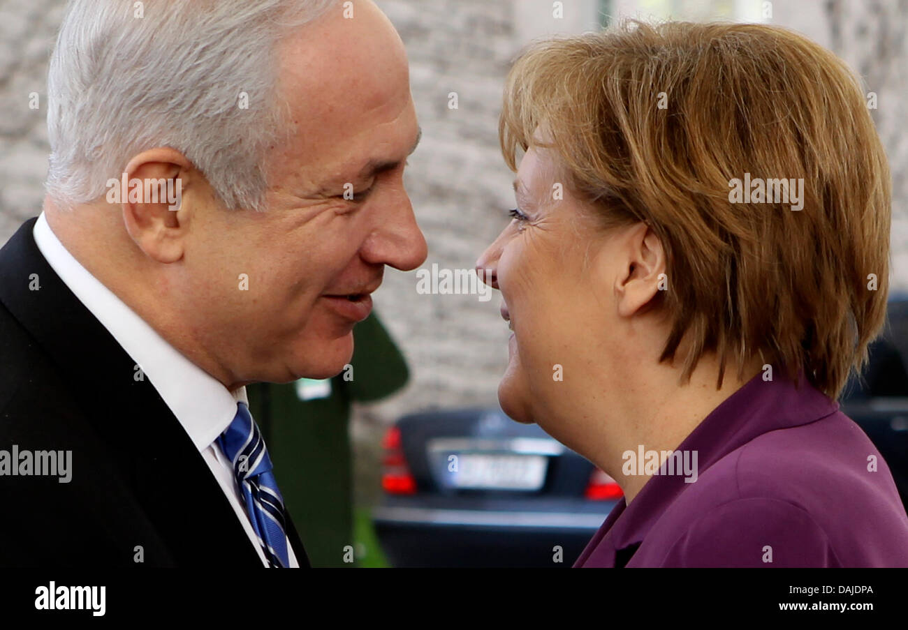 German Chancellor Angela Merkel welcomes Israel's Prime Minister ...