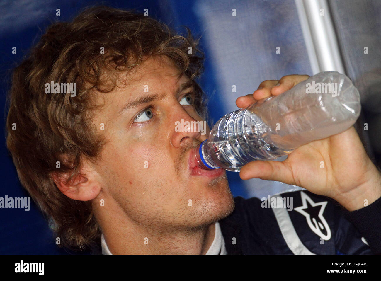 Driver drinking from water bottle hi-res stock photography and images ...