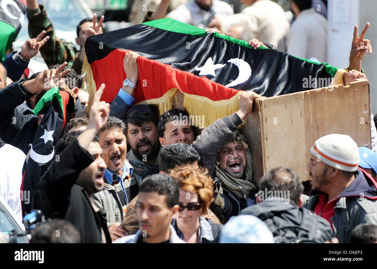 Thousands of people take part in Friday prayers and funeral services ...