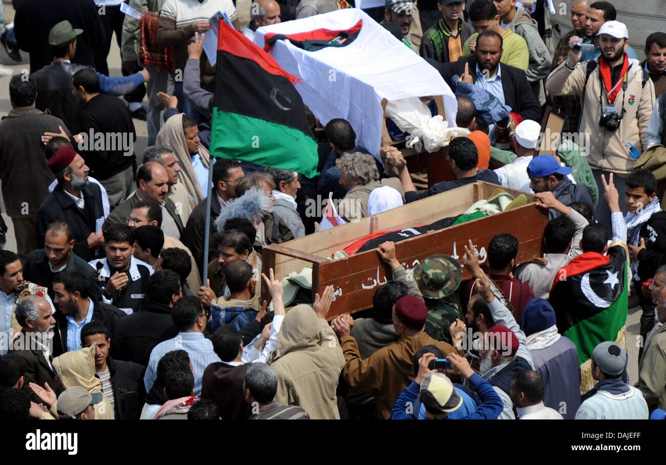 Thousands of people take part in Friday prayers and funeral services ...