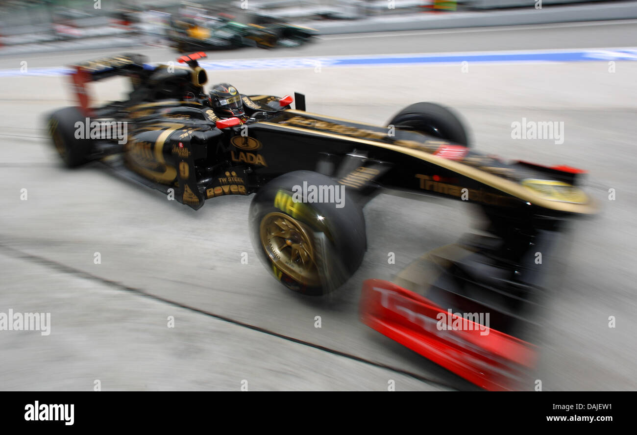 Nick heidfeld lotus renault hi-res stock photography and images - Alamy