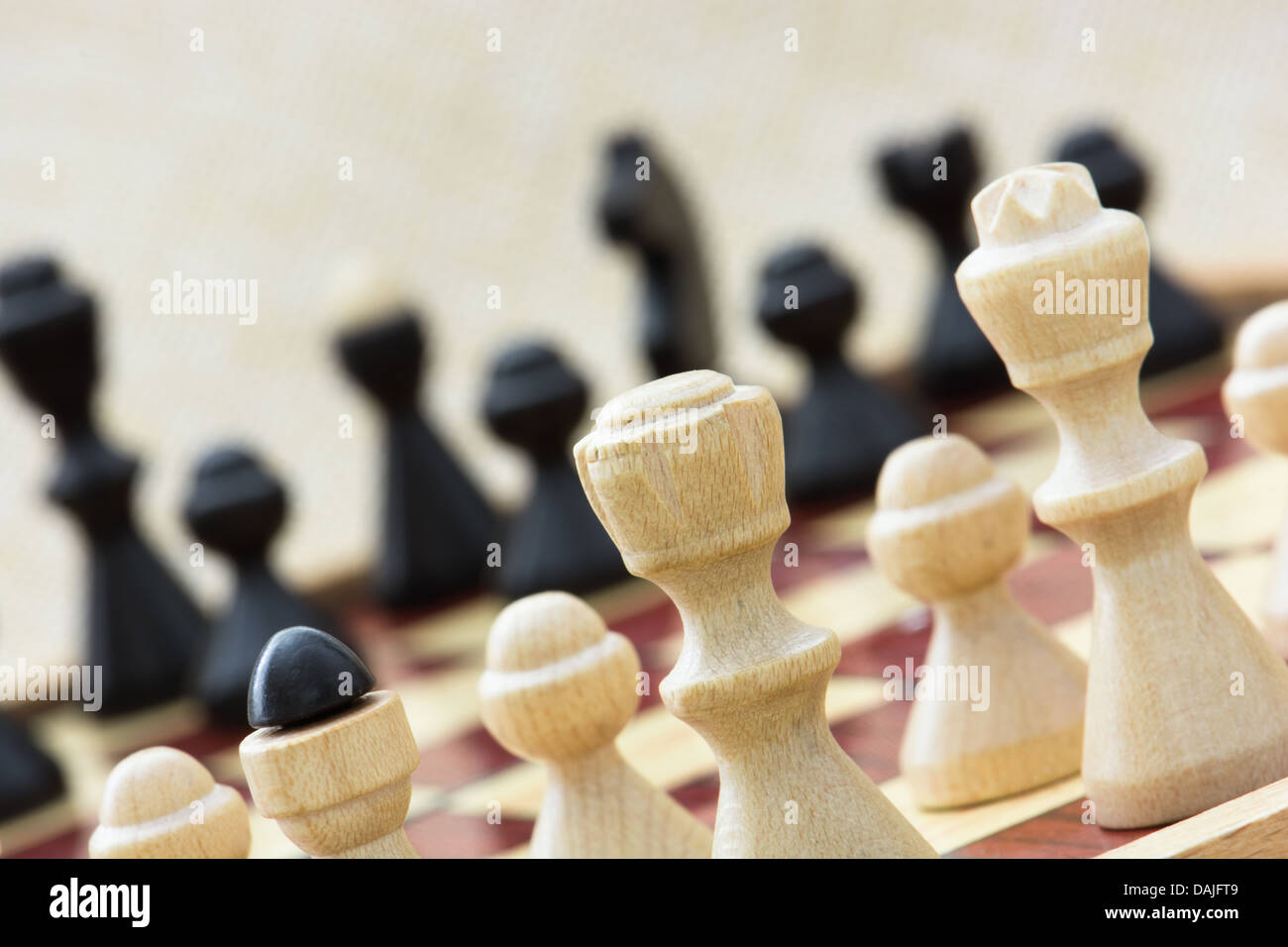 Chess game. Chess pieces ready to play Stock Photo - Alamy