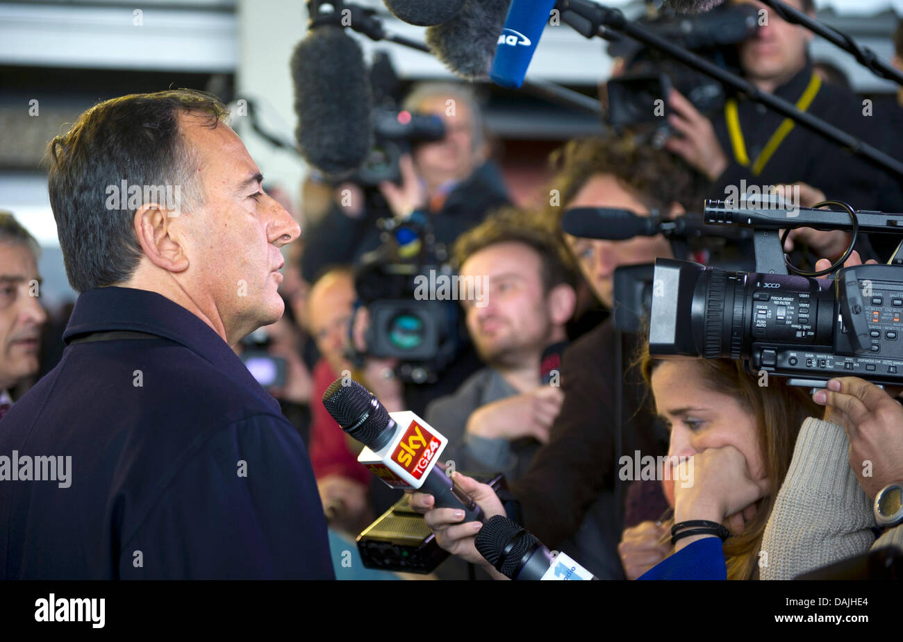 Italian foreign minister franco frattini hi-res stock photography and ...