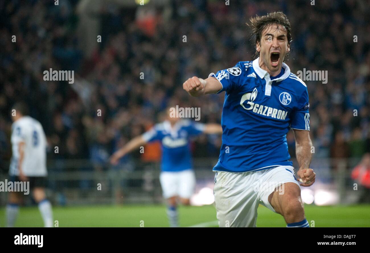 Schalke's Raul celebrates the 1:0 during the Champions League quarter ...