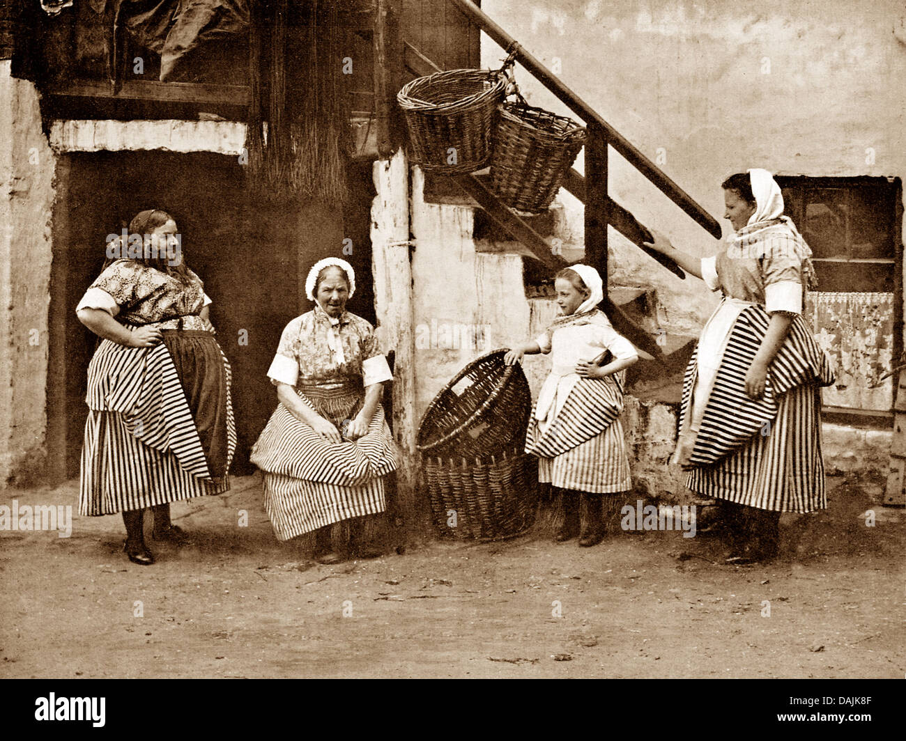 Fishwives fishermen fish wives hi-res stock photography and images - Alamy