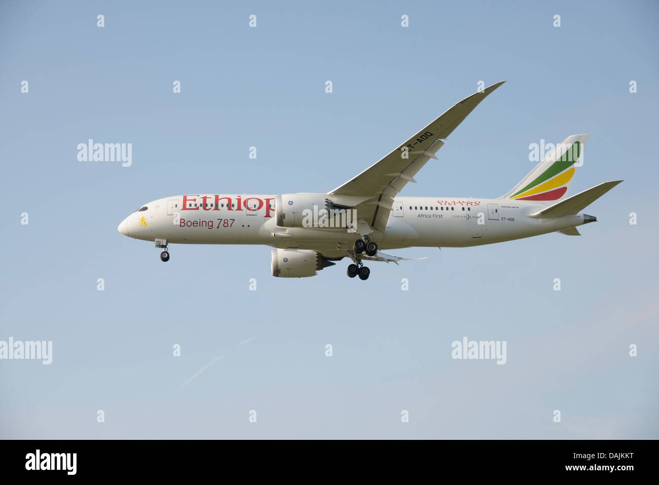 Ethiopian Boeing 787 Dreamliner High Resolution Stock Photography and ...