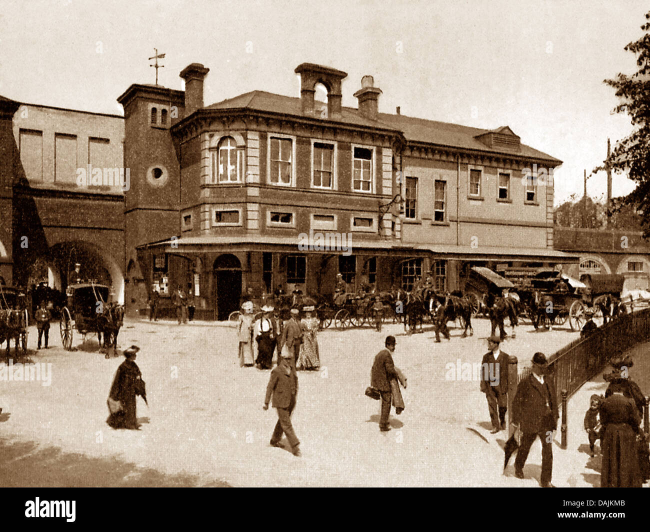 Chelmsford Railway Station early 1900s Stock Photo - Alamy
