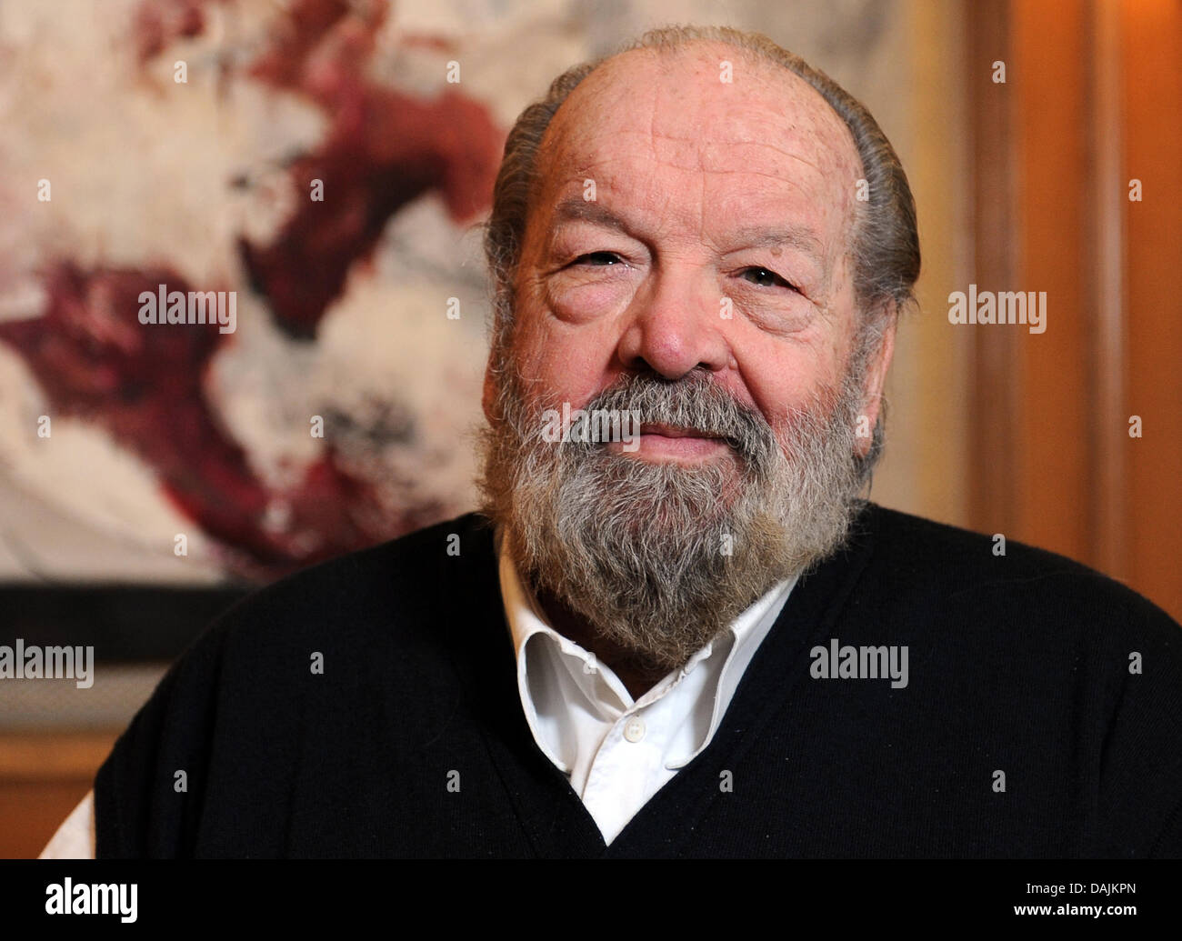 Italian actor Bud Spencer (Carlo Pedersoli) poses during a photocall in ...