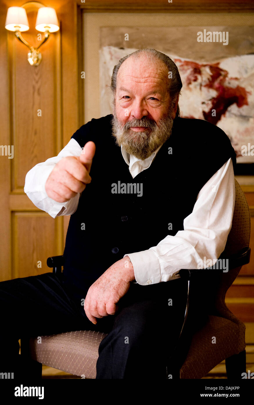 Italian actor Bud Spencer (Carlo Pedersoli) poses during a photocall in ...