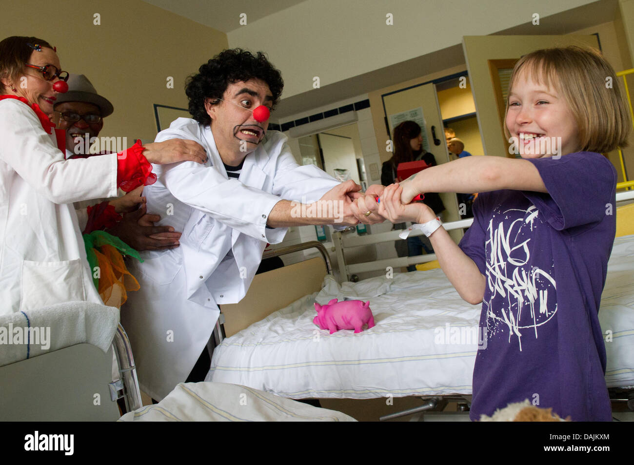 Opera singer Rolando Villazon visits children in the hospital as a ...