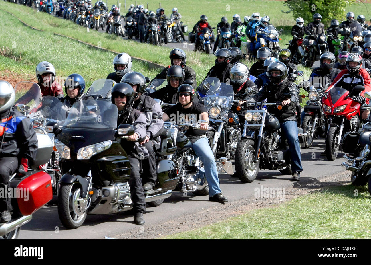 Participants traditional starting up meeting hi-res stock photography ...