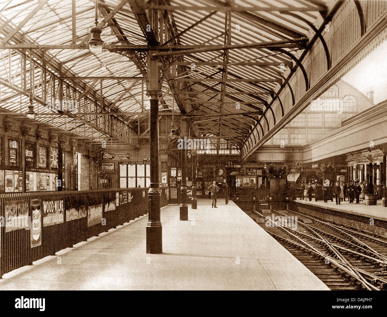 Helensburgh Railway Station Early 1900s Stock Photo, Royalty Free Image ...