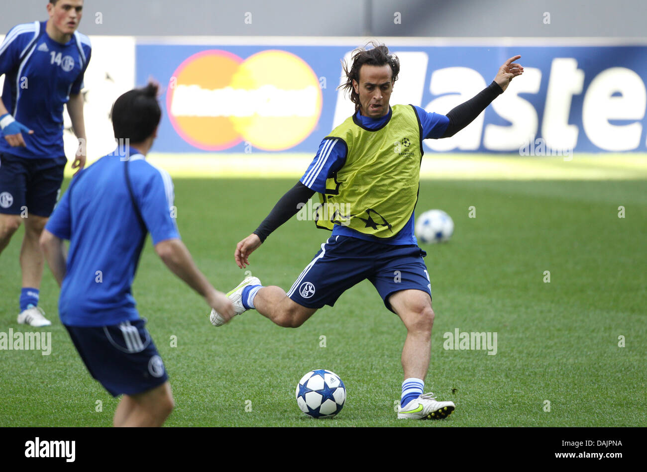 Ali karimi hi-res stock photography and images - Alamy