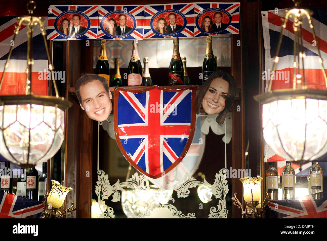 British flags on pub hi-res stock photography and images - Alamy