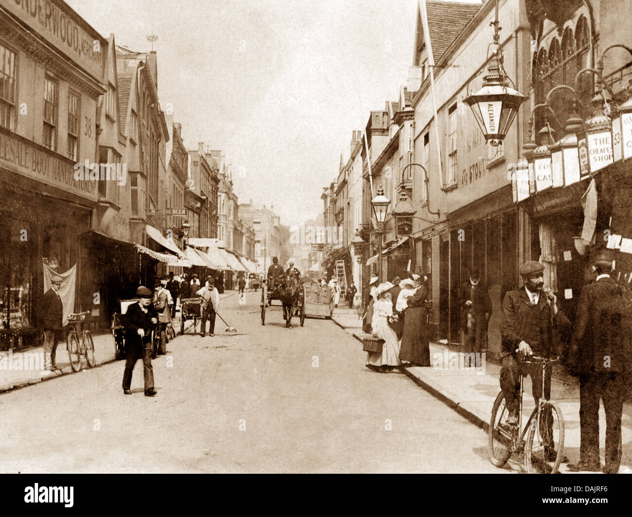 Upper brook street hi-res stock photography and images - Alamy