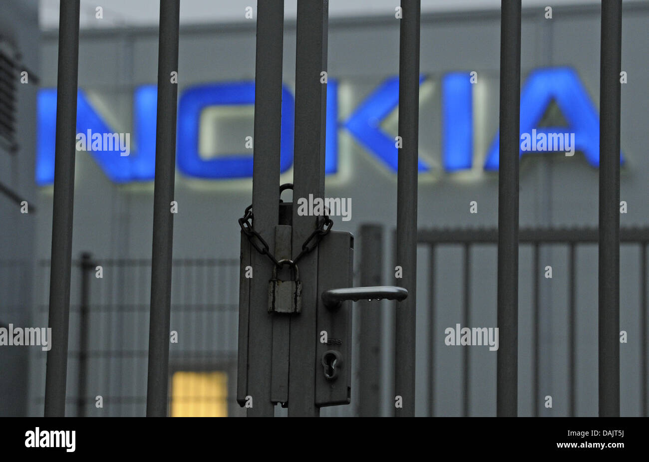 Nokia factory hi-res stock photography and images - Alamy