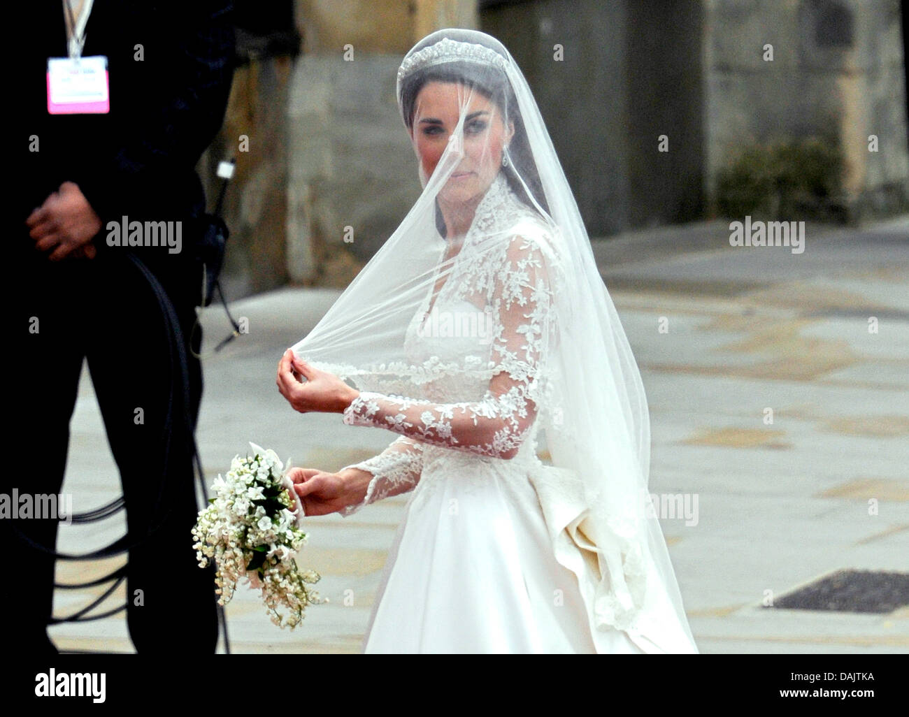 The bride Kate Middleton arrives at Westminster Abbey for her wedding ...