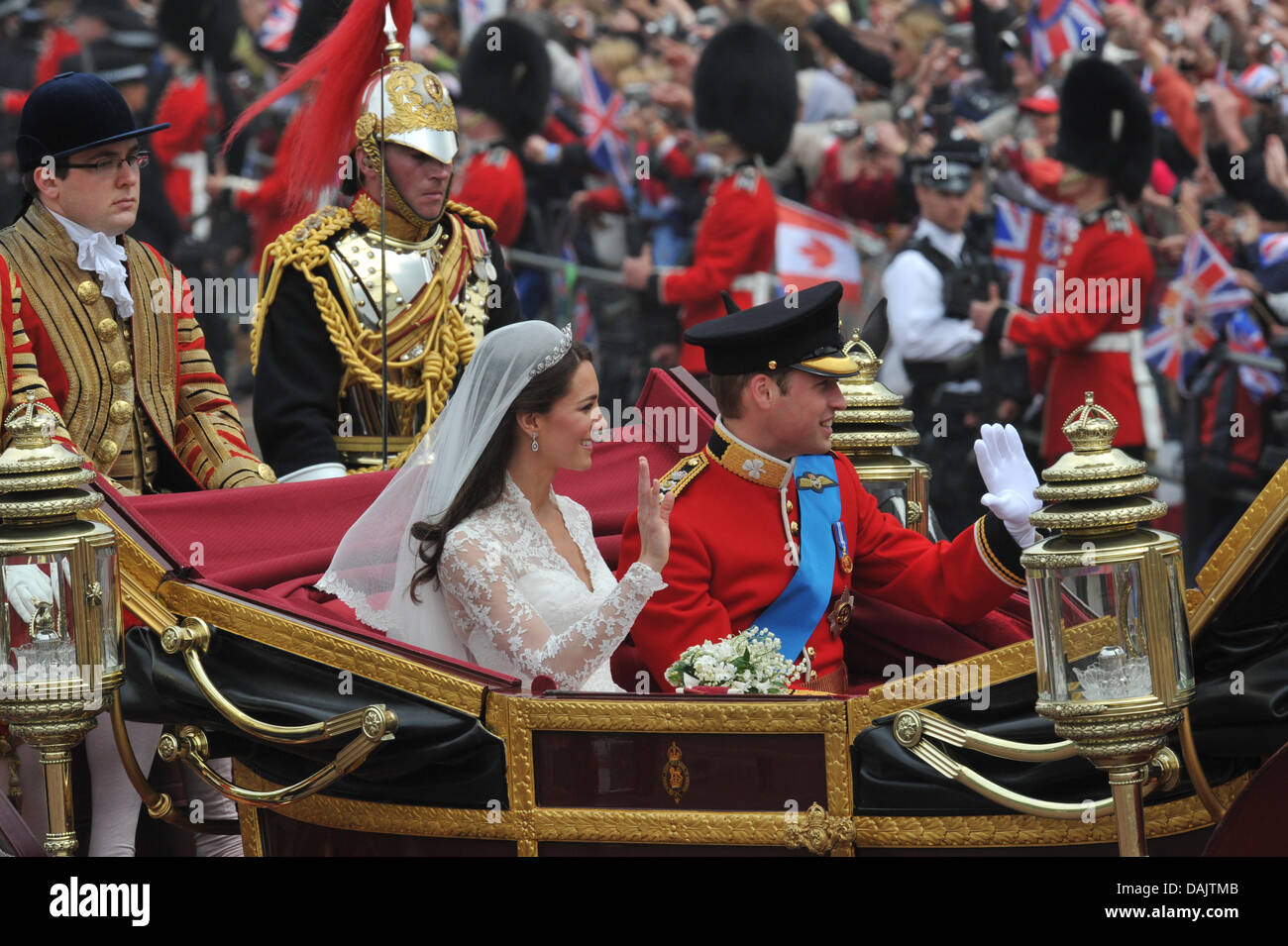Princess Catherine and Prince William ride in a horse-drawn carriage ...