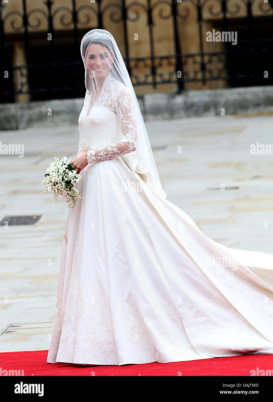 The bride Kate Middleton arrives at Westminster Abbey, in London ...