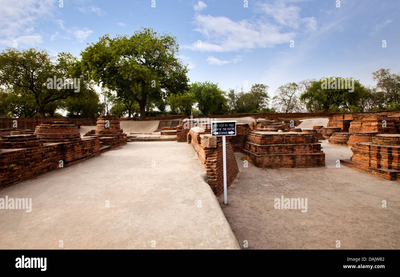 Mini Stupas at archaeological site, Manauti Stupa, Sarnath, Varanasi ...