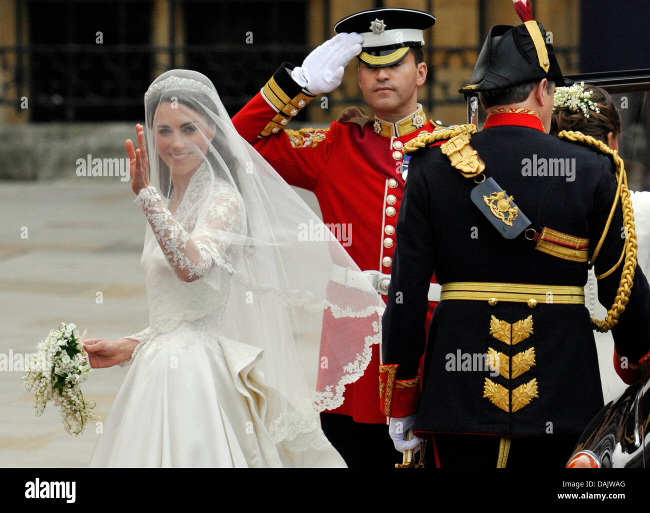 The bride Kate Middleton arrives at Westminster Abbey for her wedding ...