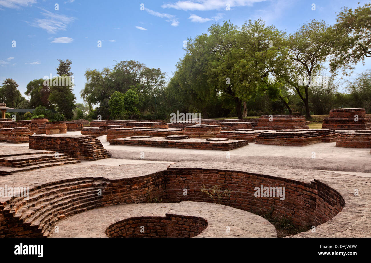 Mini Stupas at archaeological site, Manauti Stupa, Sarnath, Varanasi ...