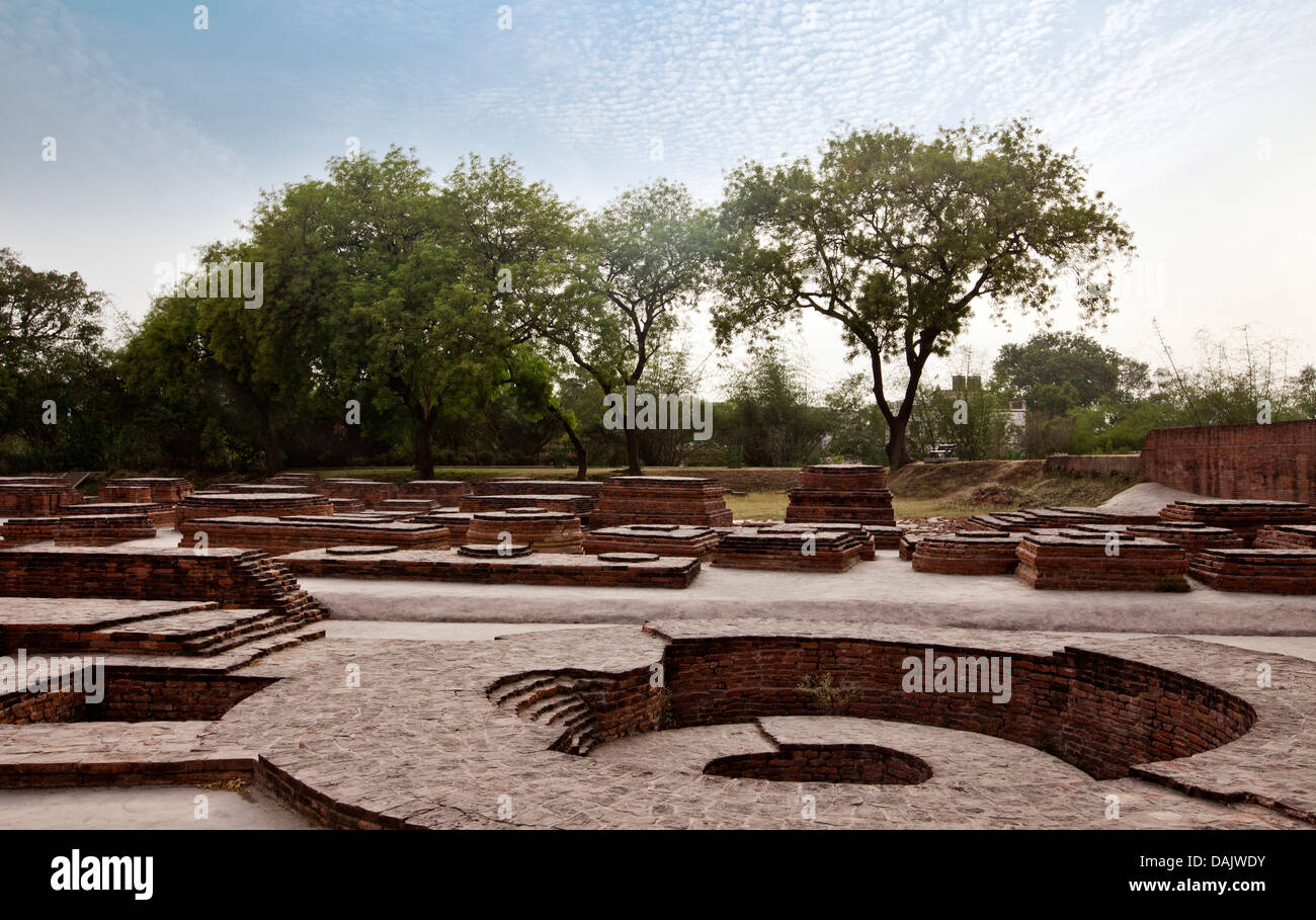 Mini Stupas at archaeological site, Manauti Stupa, Sarnath, Varanasi ...