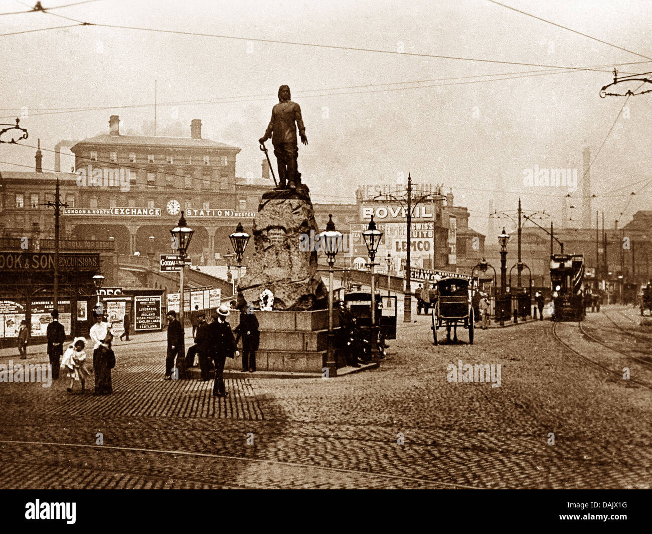 Manchester Exchange Railway Station early 1900s Stock Photo - Alamy